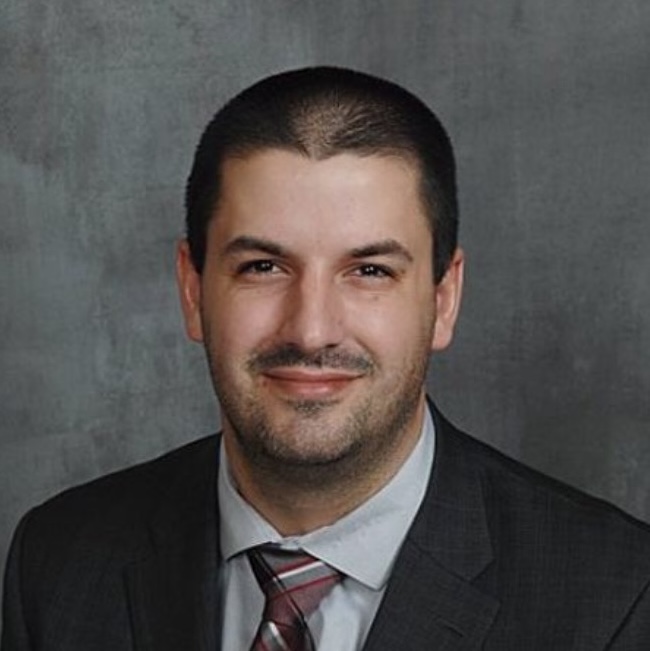 Wings and Rings – Learn More About Franchising